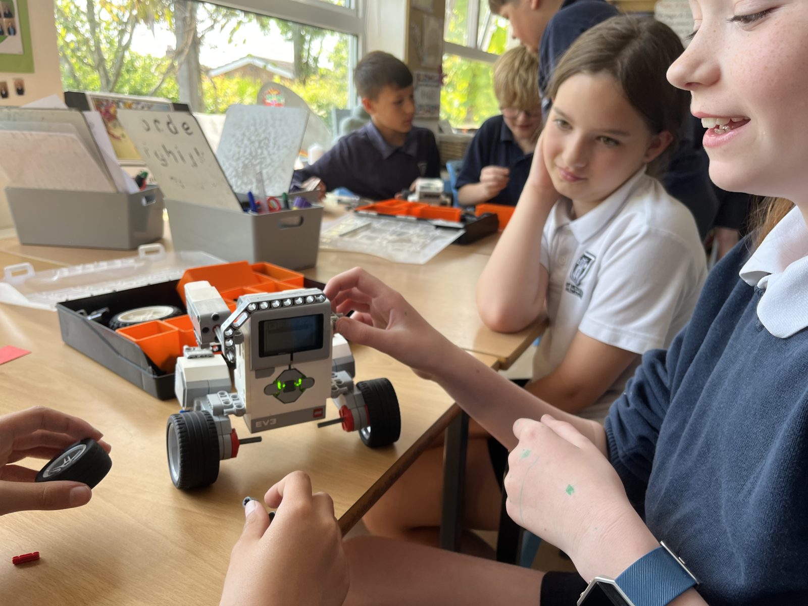 Roboteers Stand By! Robotics In Rowan! – St Michael’s School Aldbourne